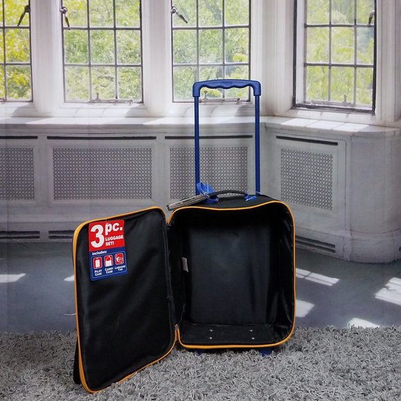 Accessories | Nwt Marvel Guardians Of The Galaxy 3pc Luggage Set | Poshmark